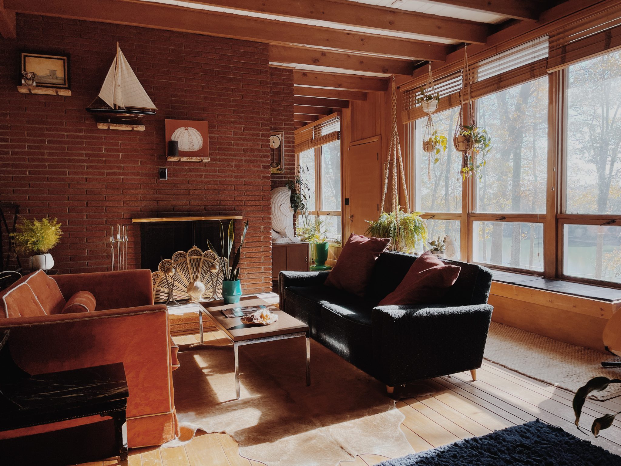 Retro Houses for Photo Shoots - AVVAY Blog