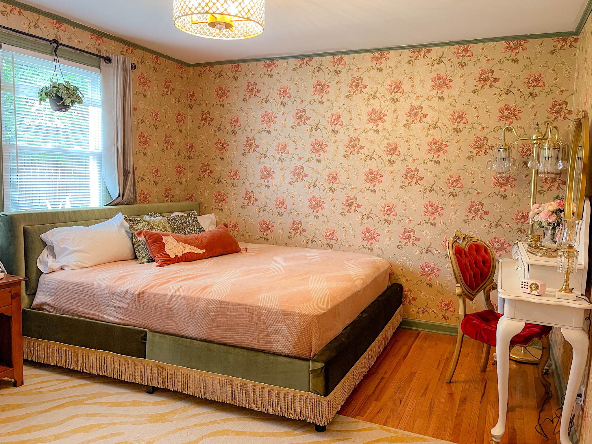 The Paper House: Tracy Allison Host Spotlight - AVVAY Blog